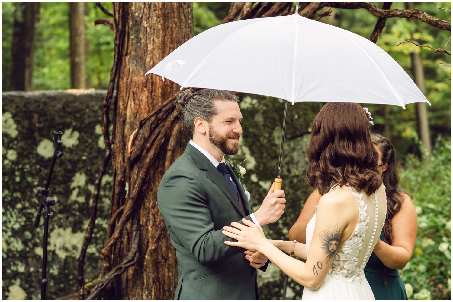 5 Tips for Making the Most of Rainy Day Weddings | Heather McBride ...